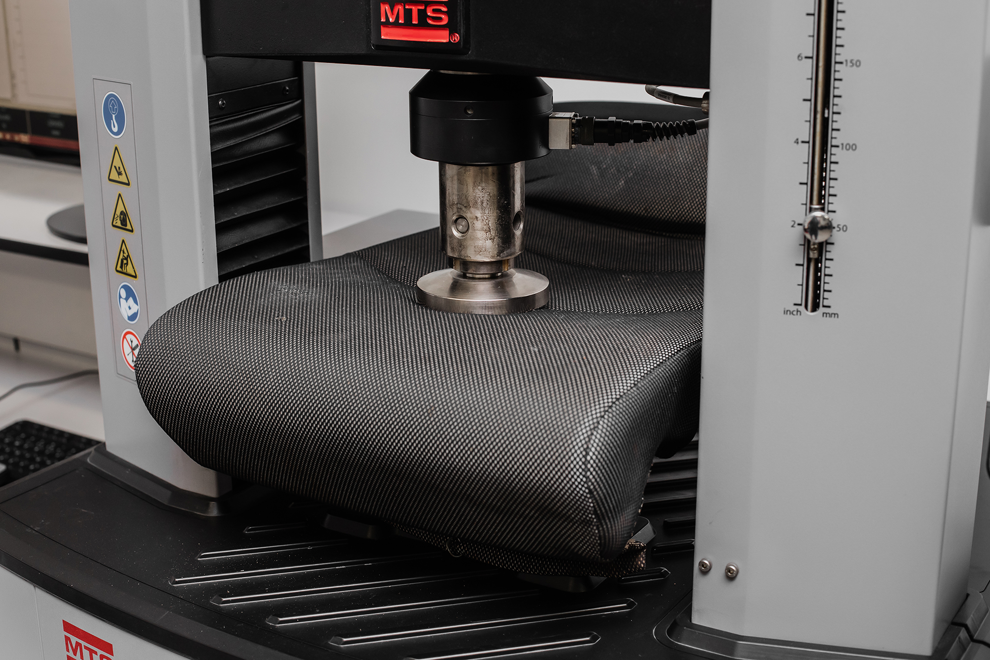 Laboratorium wytrzymałości materiałów - EHTIC